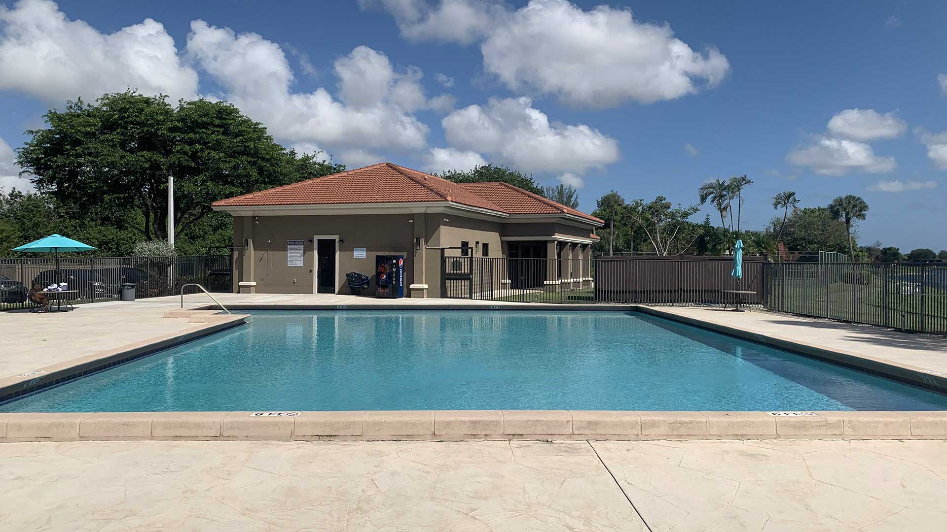 Amenities at the Lakes at Boca Rio | Boca Raton Apartments